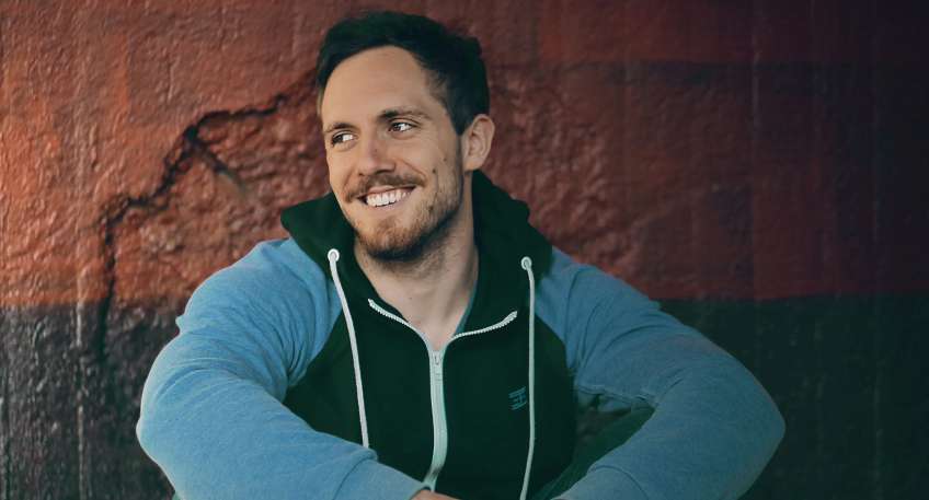 Nachrichten Rahden - Stand-up-Comedian Max Osswald kommt in den Bahnhof ...